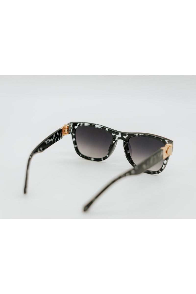 blake modern wayfarer sunglasses – modern+chic